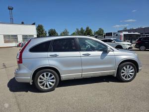 Pelēks Honda CR-V 2011 Marijampole, ar dzinēja tilpumu 2.20 L un nobraukumu 330 tūkst. km par 4800 €, foto 13 vietnē AUTOMOTO.COM.LV