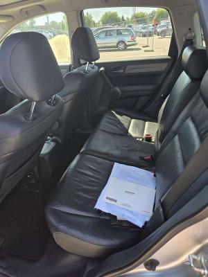 Pelēks Honda CR-V 2011 Marijampole, ar dzinēja tilpumu 2.20 L un nobraukumu 330 tūkst. km par 4800 €, foto 22 vietnē AUTOMOTO.COM.LV