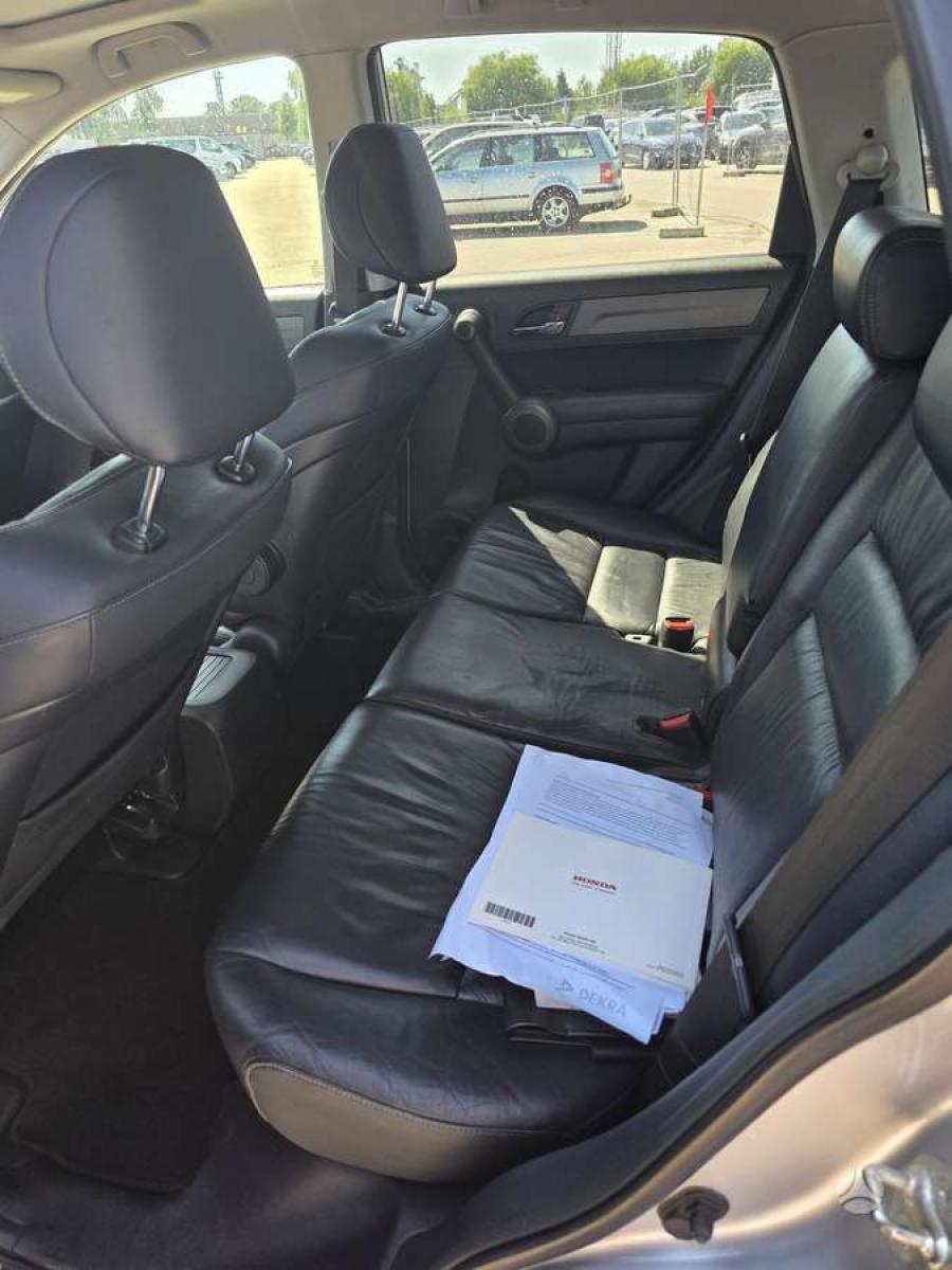 Pelēks Honda CR-V 2011 Marijampole, ar dzinēja tilpumu 2.20 L un nobraukumu 330 tūkst. km par 4800 €, foto 22 vietnē AUTOMOTO.COM.LV
