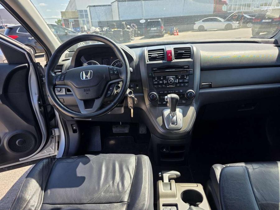 Pelēks Honda CR-V 2011 Marijampole, ar dzinēja tilpumu 2.20 L un nobraukumu 330 tūkst. km par 4800 €, foto 23 vietnē AUTOMOTO.COM.LV
