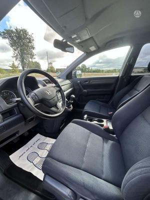 Grey Honda CR-V 2011 in Kaisiadorys, with an engine capacity of 2.20 L and mileage of 235 thousand km for 6490 €, photo 16 on AUTOMOTO.COM.LV