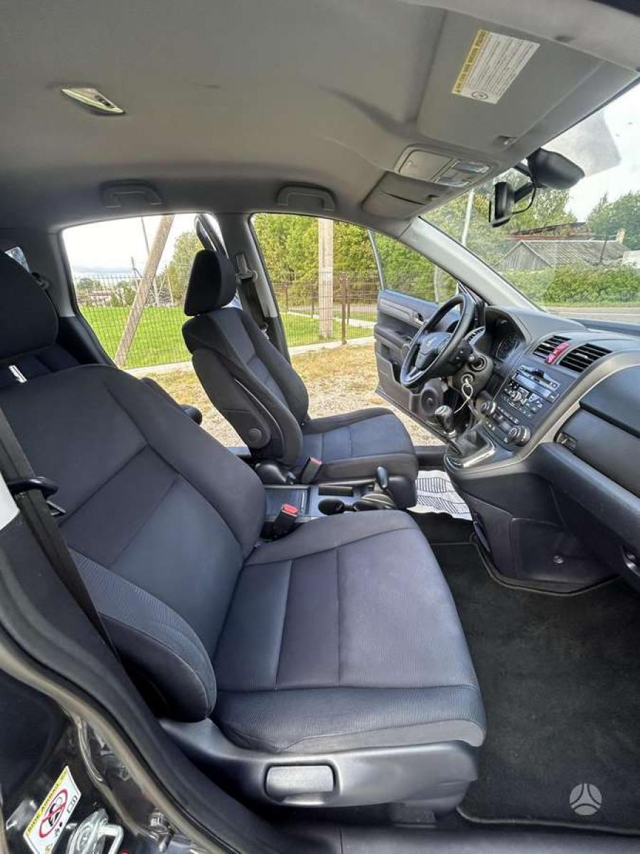 Grey Honda CR-V 2011 in Kaisiadorys, with an engine capacity of 2.20 L and mileage of 235 thousand km for 6490 €, photo 20 on AUTOMOTO.COM.LV