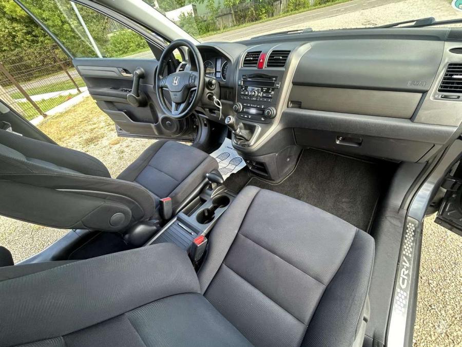 Grey Honda CR-V 2011 in Kaisiadorys, with an engine capacity of 2.20 L and mileage of 235 thousand km for 6490 €, photo 23 on AUTOMOTO.COM.LV