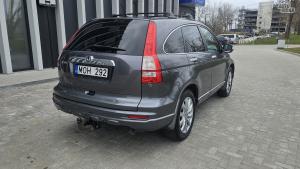 Grey Honda CR-V 2011 in Vilnius, with an engine capacity of 2.20 L and mileage of 217 thousand km for 7890 €, photo 7 on AUTOMOTO.COM.LV