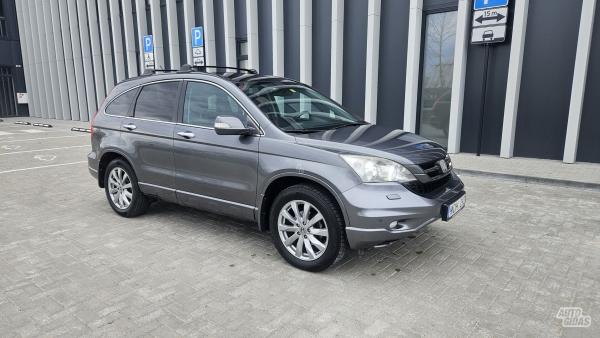 Хонда СРВ 2011 в Вильнюс на AUTOMOTO.COM.LV Серый Хонда СРВ 2011 в Вильнюс, объемом двигателя 2.20 л и пробегом 217 тыс. км за 7890 €, фото 10 на AUTOMOTO.COM.LV