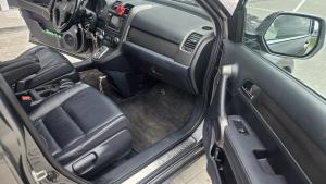 Grey Honda CR-V 2011 in Vilnius, with an engine capacity of 2.20 L and mileage of 217 thousand km for 7890 €, photo 14 on AUTOMOTO.COM.LV