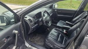 Grey Honda CR-V 2011 in Vilnius, with an engine capacity of 2.20 L and mileage of 217 thousand km for 7890 €, photo 17 on AUTOMOTO.COM.LV