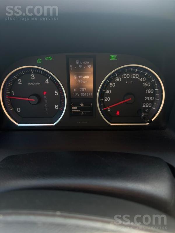Pelēks Honda CR-V 2011 Rīga, ar dzinēja tilpumu 2.20 L un nobraukumu 351 tūkst. km par 6500 €, foto 3 vietnē AUTOMOTO.COM.LV