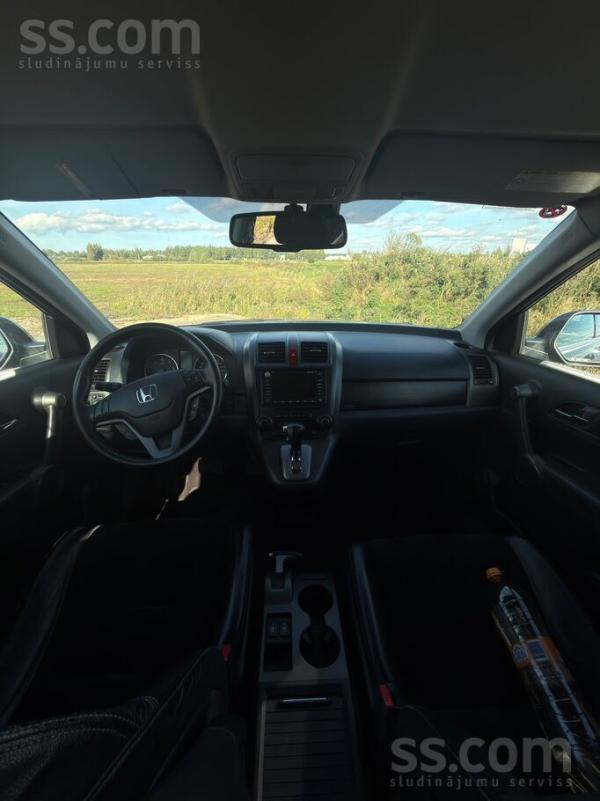 Pelēks Honda CR-V 2011 Rīga, ar dzinēja tilpumu 2.20 L un nobraukumu 351 tūkst. km par 6500 €, foto 4 vietnē AUTOMOTO.COM.LV