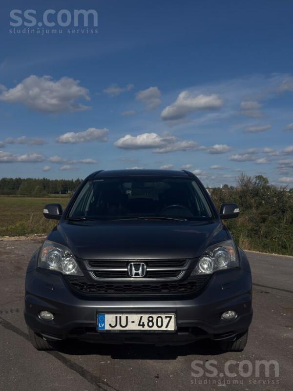 Pelēks Honda CR-V 2011 Rīga, ar dzinēja tilpumu 2.20 L un nobraukumu 351 tūkst. km par 6500 €, foto 5 vietnē AUTOMOTO.COM.LV