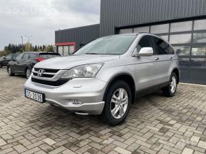 Pelēks Honda CR-V 2011 Ogre, ar dzinēja tilpumu 2.00 L un nobraukumu 187 tūkst. km par 6970 €, foto 1 vietnē AUTOMOTO.COM.LV