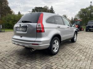 Pelēks Honda CR-V 2011 Ogre, ar dzinēja tilpumu 2.00 L un nobraukumu 187 tūkst. km par 6970 €, foto 5 vietnē AUTOMOTO.COM.LV