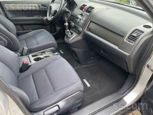 Pelēks Honda CR-V 2011 Ogre, ar dzinēja tilpumu 2.00 L un nobraukumu 187 tūkst. km par 6970 €, foto 8 vietnē AUTOMOTO.COM.LV