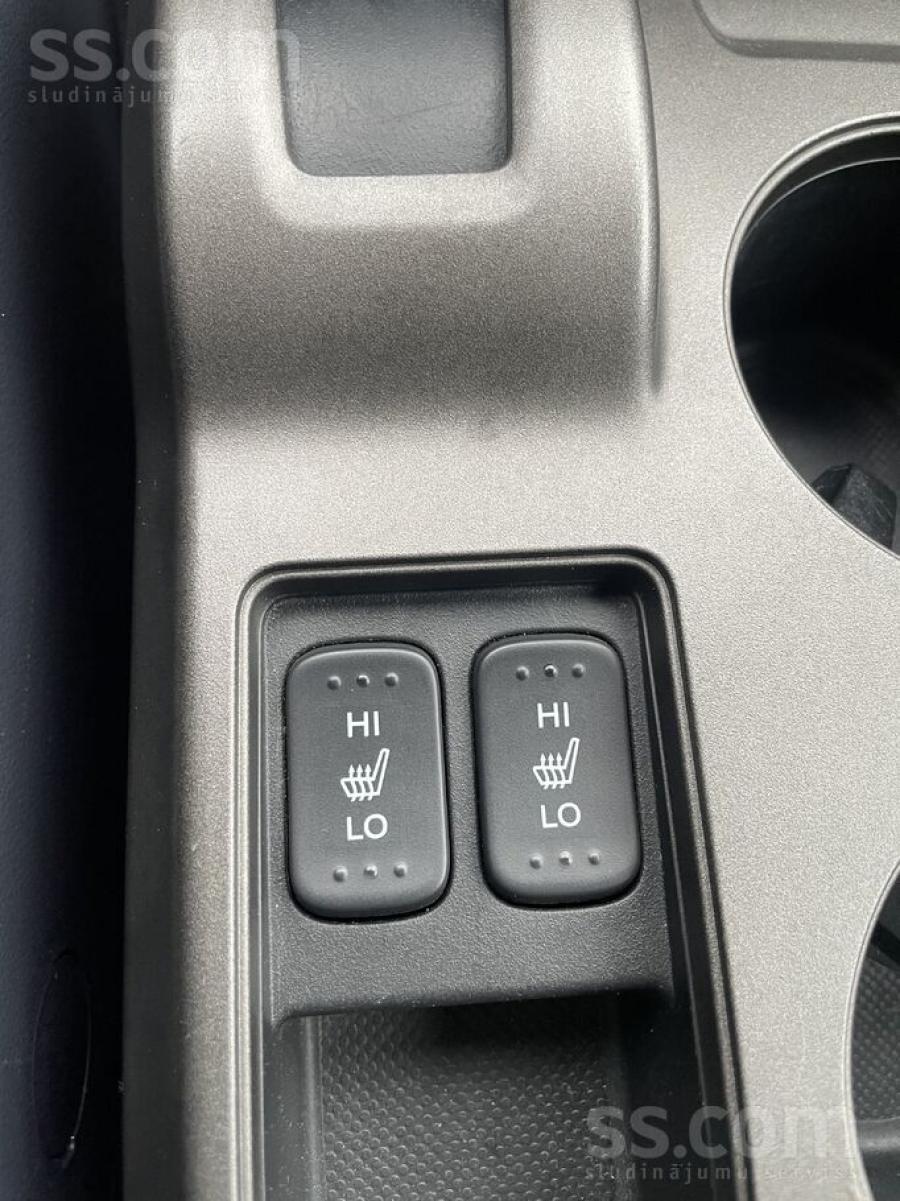 Pelēks Honda CR-V 2011 Ogre, ar dzinēja tilpumu 2.00 L un nobraukumu 187 tūkst. km par 6970 €, foto 13 vietnē AUTOMOTO.COM.LV