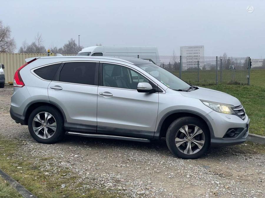 Pelēks Honda CR-V 2012 Alīta, ar dzinēja tilpumu 2.20 L un nobraukumu 180 tūkst. km par 9900 €, foto 6 vietnē AUTOMOTO.COM.LV
