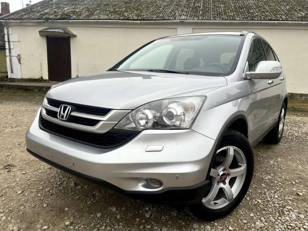 Grey Honda CR-V 2012 in Kaisiadorys, with an engine capacity of 2.20 L and mileage of 268 thousand km for 6450 €, photo 1 on AUTOMOTO.COM.LV