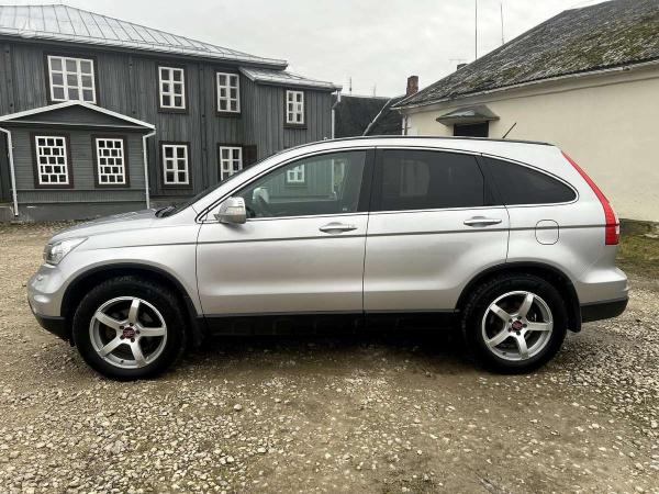 Grey Honda CR-V 2012 in Kaisiadorys, with an engine capacity of 2.20 L and mileage of 268 thousand km for 6450 €, photo 4 on AUTOMOTO.COM.LV