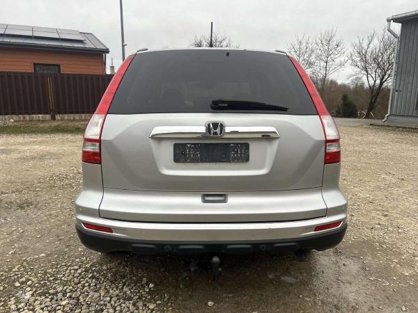 Grey Honda CR-V 2012 in Kaisiadorys, with an engine capacity of 2.20 L and mileage of 268 thousand km for 6450 €, photo 8 on AUTOMOTO.COM.LV
