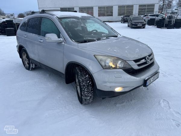 Pelēks Honda CR-V 2012 Marijampole, ar dzinēja tilpumu 2.20 L un nobraukumu 275 tūkst. km par 3800 €, foto 2 vietnē AUTOMOTO.COM.LV