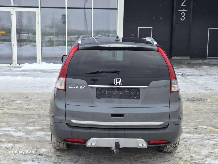 Grey Honda CR-V 2012 in Vilnius, with an engine capacity of 2.20 L and mileage of 280 thousand km for 9990 €, photo 10 on AUTOMOTO.COM.LV