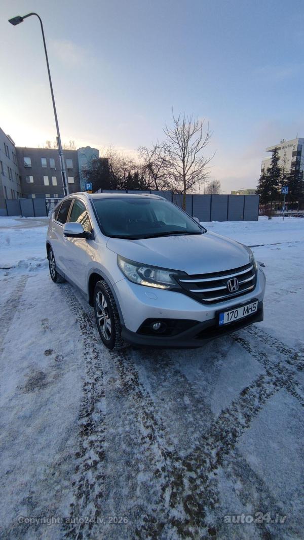 Grey Honda CR-V 2012 in Tartu, with an engine capacity of 2.00 L and mileage of 192 thousand km for 8500 €, photo 4 on AUTOMOTO.COM.LV