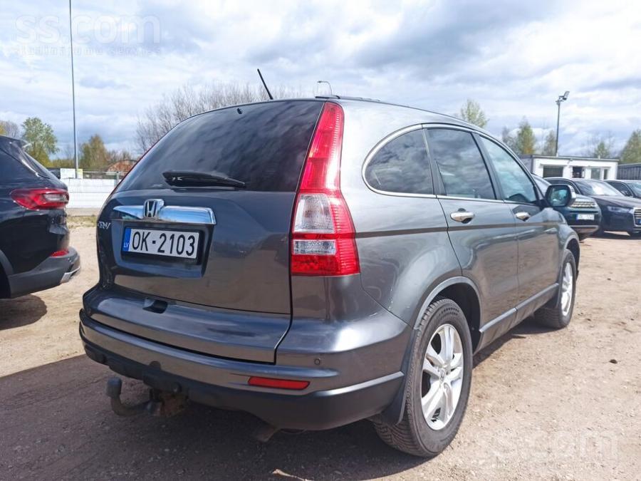 Pelēks Honda CR-V 2012 Daugavpils, ar dzinēja tilpumu 2.20 L un nobraukumu 0 tūkst. km par 7950 €, foto 6 vietnē AUTOMOTO.COM.LV