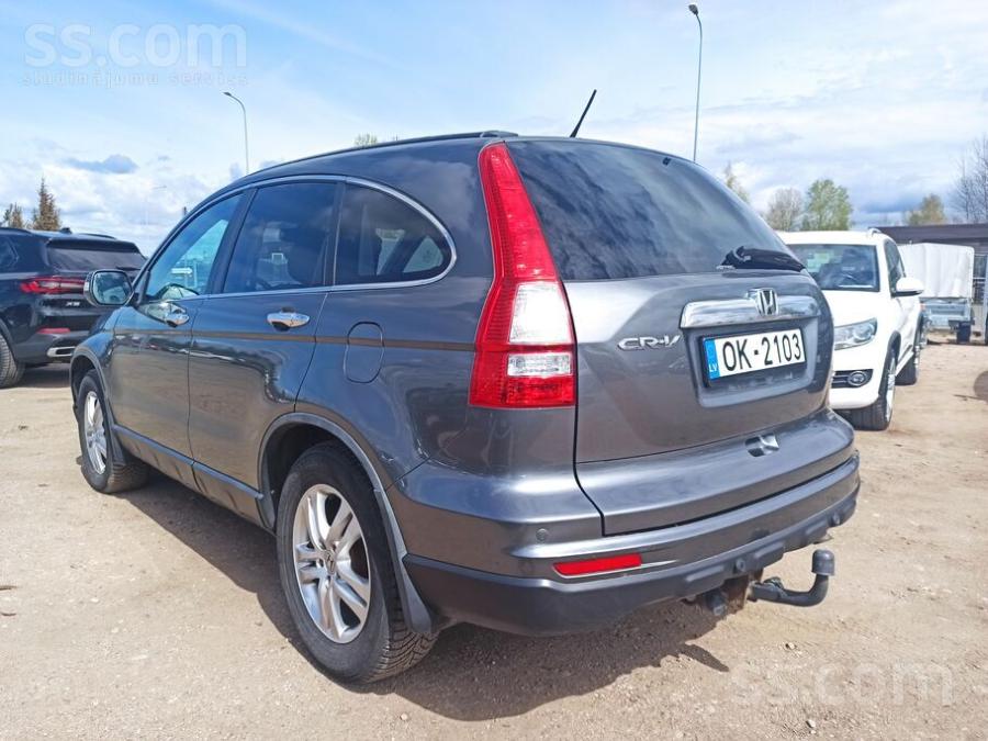 Pelēks Honda CR-V 2012 Daugavpils, ar dzinēja tilpumu 2.20 L un nobraukumu 0 tūkst. km par 7950 €, foto 8 vietnē AUTOMOTO.COM.LV