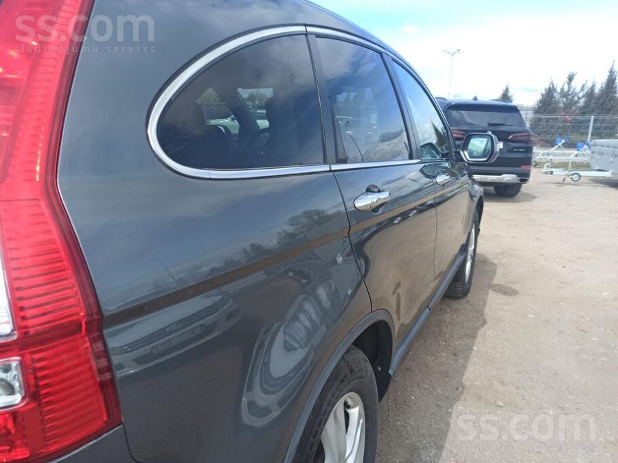 Pelēks Honda CR-V 2012 Daugavpils, ar dzinēja tilpumu 2.20 L un nobraukumu 0 tūkst. km par 7950 €, foto 11 vietnē AUTOMOTO.COM.LV