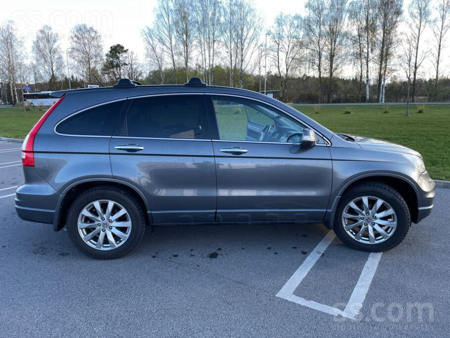 Pelēks Honda CR-V 2012 Jelgava, ar dzinēja tilpumu 2.00 L un nobraukumu 221 tūkst. km par 6500 €, foto 1 vietnē AUTOMOTO.COM.LV
