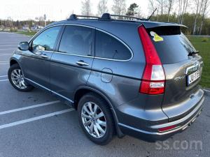 Pelēks Honda CR-V 2012 Jelgava, ar dzinēja tilpumu 2.00 L un nobraukumu 221 tūkst. km par 6500 €, foto 5 vietnē AUTOMOTO.COM.LV
