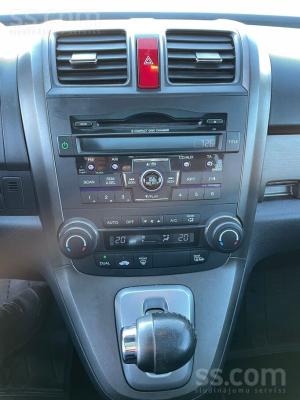 Pelēks Honda CR-V 2012 Jelgava, ar dzinēja tilpumu 2.00 L un nobraukumu 221 tūkst. km par 6500 €, foto 10 vietnē AUTOMOTO.COM.LV