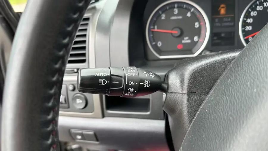 Pelēks Honda CR-V 2012 Daugavpils, ar dzinēja tilpumu 2.20 L un nobraukumu 299 tūkst. km par 7770 €, foto 15 vietnē AUTOMOTO.COM.LV