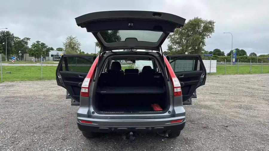 Pelēks Honda CR-V 2012 Daugavpils, ar dzinēja tilpumu 2.20 L un nobraukumu 299 tūkst. km par 7770 €, foto 24 vietnē AUTOMOTO.COM.LV