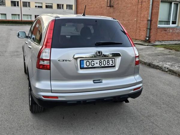 Pelēks Honda CR-V 2012 Jēkabpils, ar dzinēja tilpumu 2.20 L un nobraukumu 255 tūkst. km par 8690 €, foto 6 vietnē AUTOMOTO.COM.LV