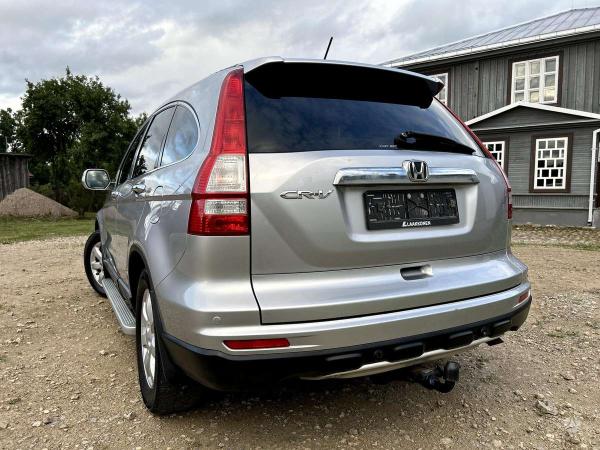 Grey Honda CR-V 2012 in Kaisiadorys, with an engine capacity of 2.20 L and mileage of 276 thousand km for 6450 €, photo 5 on AUTOMOTO.COM.LV