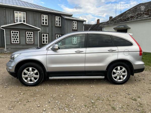 Grey Honda CR-V 2012 in Kaisiadorys, with an engine capacity of 2.20 L and mileage of 276 thousand km for 6450 €, photo 6 on AUTOMOTO.COM.LV