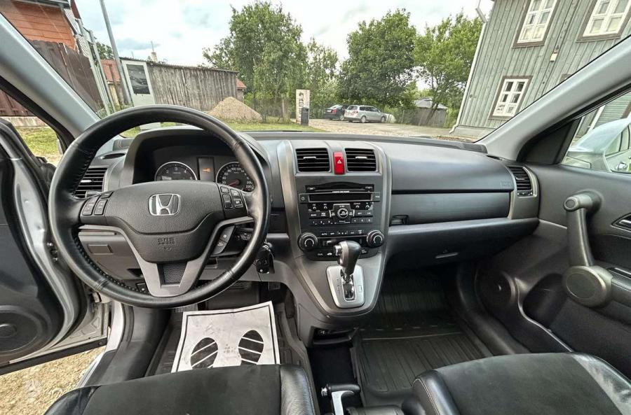 Grey Honda CR-V 2012 in Kaisiadorys, with an engine capacity of 2.20 L and mileage of 276 thousand km for 6450 €, photo 15 on AUTOMOTO.COM.LV