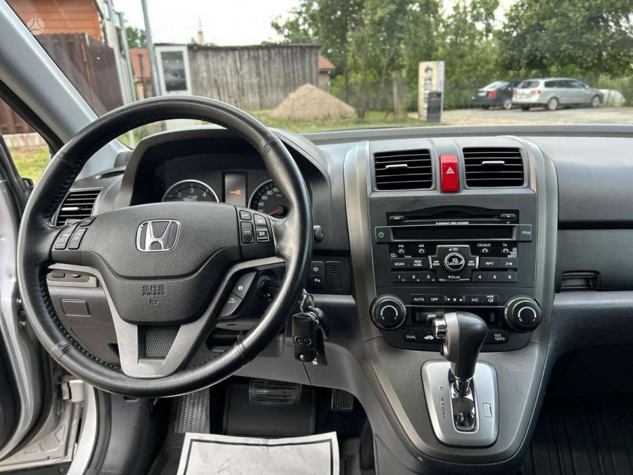 Grey Honda CR-V 2012 in Kaisiadorys, with an engine capacity of 2.20 L and mileage of 276 thousand km for 6450 €, photo 16 on AUTOMOTO.COM.LV