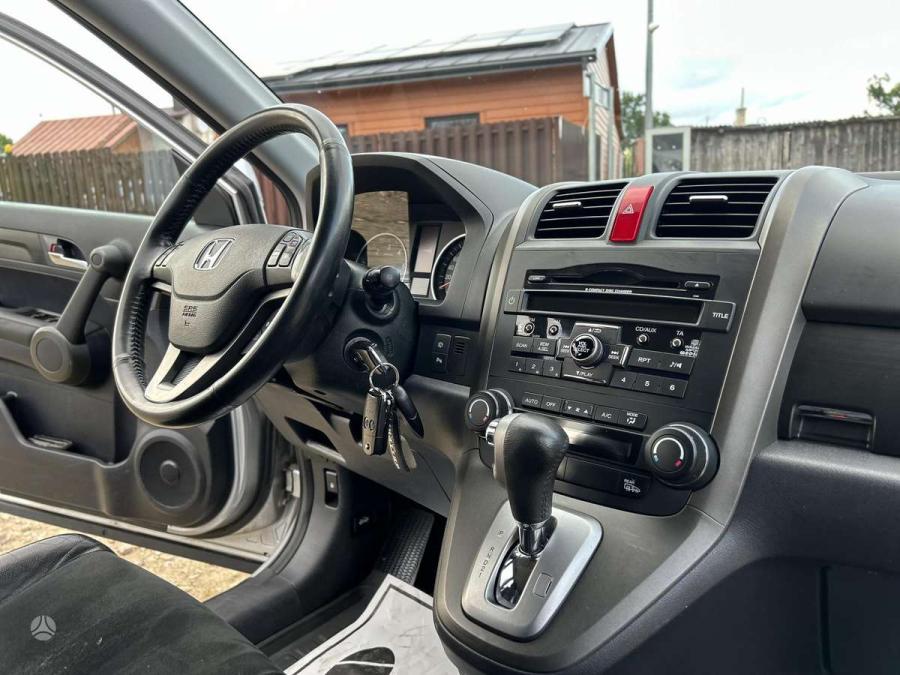 Grey Honda CR-V 2012 in Kaisiadorys, with an engine capacity of 2.20 L and mileage of 276 thousand km for 6450 €, photo 17 on AUTOMOTO.COM.LV