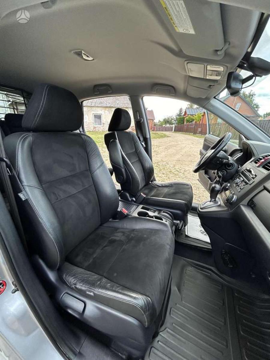 Grey Honda CR-V 2012 in Kaisiadorys, with an engine capacity of 2.20 L and mileage of 276 thousand km for 6450 €, photo 18 on AUTOMOTO.COM.LV