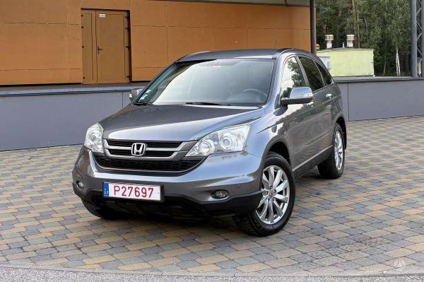 Pelēks Honda CR-V 2012 Druskininkai, ar dzinēja tilpumu 2.20 L un nobraukumu 284 tūkst. km par 7700 €, foto 3 vietnē AUTOMOTO.COM.LV
