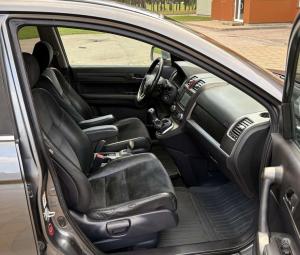 Grey Honda CR-V 2012 in Druskininkai, with an engine capacity of 2.20 L and mileage of 284 thousand km for 7700 €, photo 22 on AUTOMOTO.COM.LV
