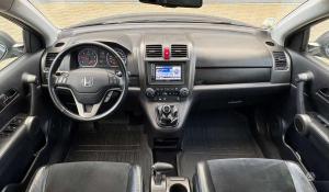 Grey Honda CR-V 2012 in Druskininkai, with an engine capacity of 2.20 L and mileage of 284 thousand km for 7700 €, photo 23 on AUTOMOTO.COM.LV