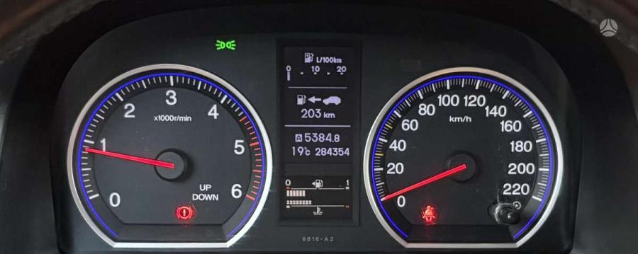 Grey Honda CR-V 2012 in Druskininkai, with an engine capacity of 2.20 L and mileage of 284 thousand km for 7700 €, photo 32 on AUTOMOTO.COM.LV