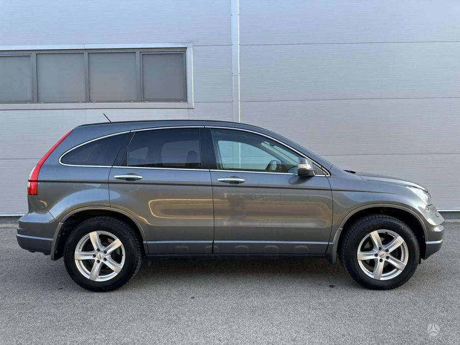 Pelēks Honda CR-V 2012 Utena, ar dzinēja tilpumu 2.20 L un nobraukumu 250 tūkst. km par 7700 €, foto 3 vietnē AUTOMOTO.COM.LV