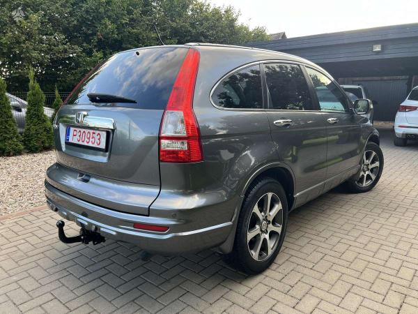 Grey Honda CR-V 2012 in Druskininkai, with an engine capacity of 2.20 L and mileage of 259 thousand km for 7890 €, photo 4 on AUTOMOTO.COM.LV
