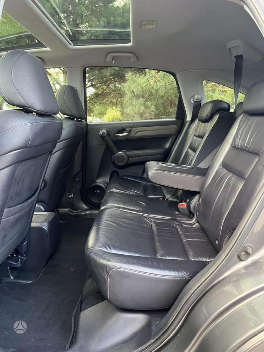 Pelēks Honda CR-V 2012 Druskininkai, ar dzinēja tilpumu 2.20 L un nobraukumu 259 tūkst. km par 7890 €, foto 27 vietnē AUTOMOTO.COM.LV