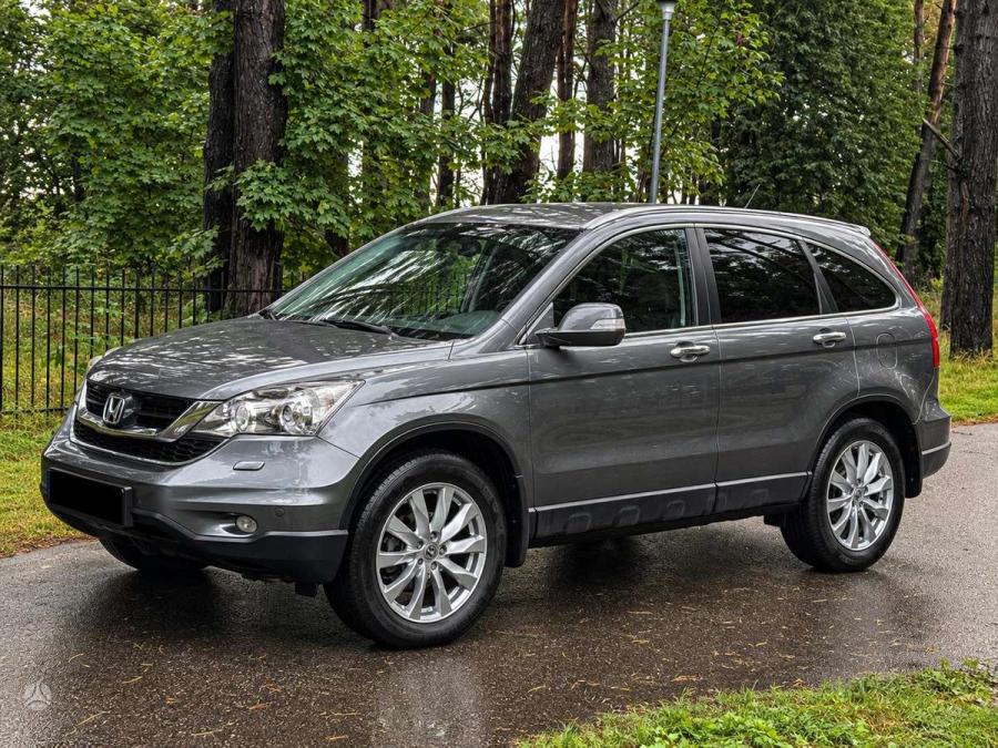 Grey Honda CR-V 2012 in Vilnius, with an engine capacity of 2.20 L and mileage of 171 thousand km for 8700 €, photo 7 on AUTOMOTO.COM.LV