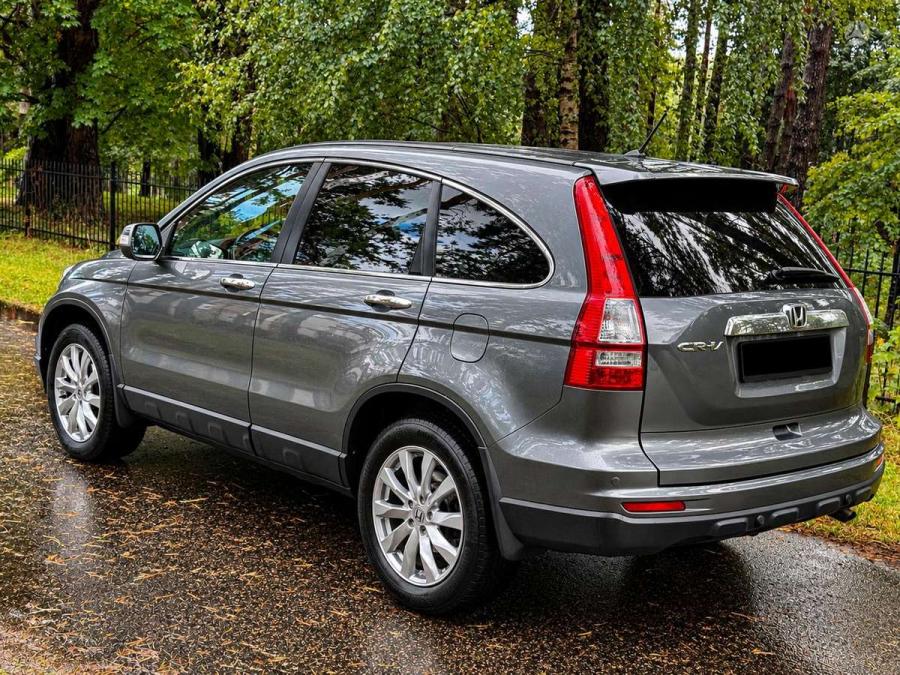 Grey Honda CR-V 2012 in Vilnius, with an engine capacity of 2.20 L and mileage of 171 thousand km for 8700 €, photo 9 on AUTOMOTO.COM.LV