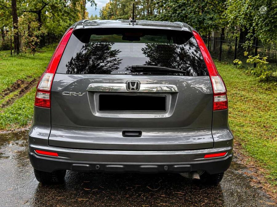 Grey Honda CR-V 2012 in Vilnius, with an engine capacity of 2.20 L and mileage of 171 thousand km for 8700 €, photo 11 on AUTOMOTO.COM.LV